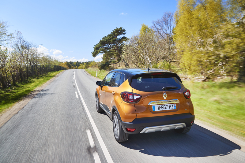 Nuevos detalles y motores para un Renault Captur exitoso en flotas