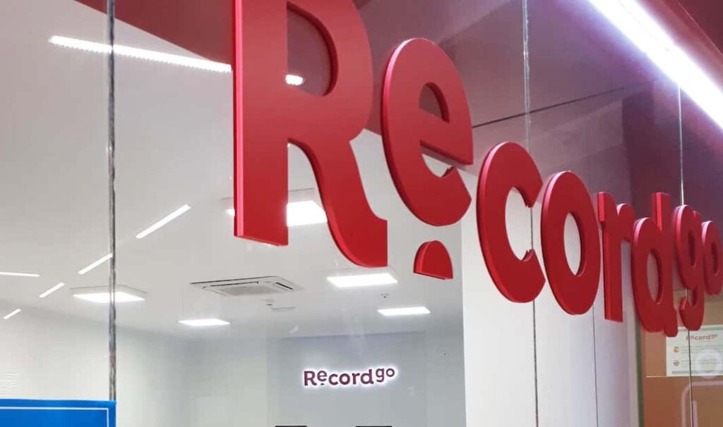 Record Go incorpora la geolocalización de LoJack en su flota de vehículos