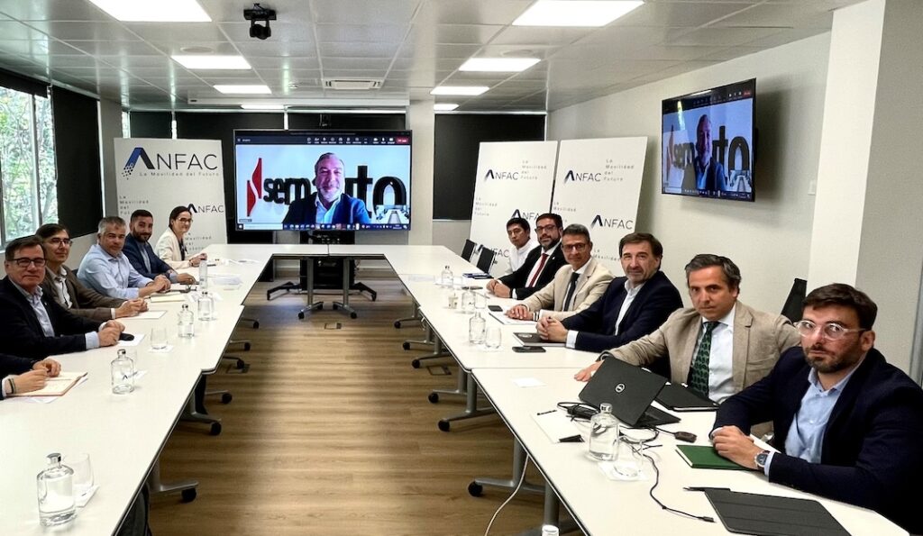 Aceac se presenta como nuevo lobby del sector de automoción